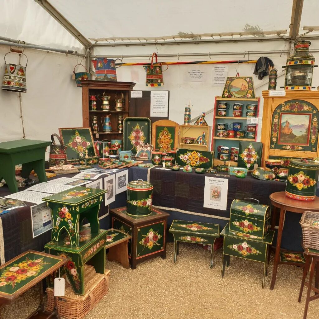 At the Braunston Historic Boat Rally (June 2022) - TraditionalCanalware